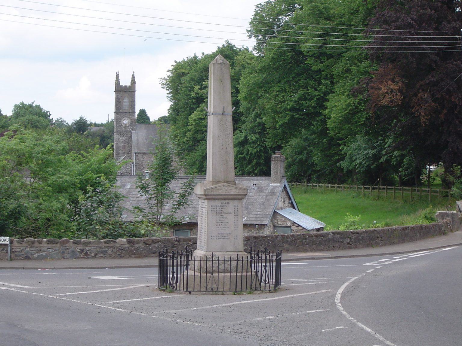 GLENAVY, Co. Antrim – War Memorials in the north of Ireland