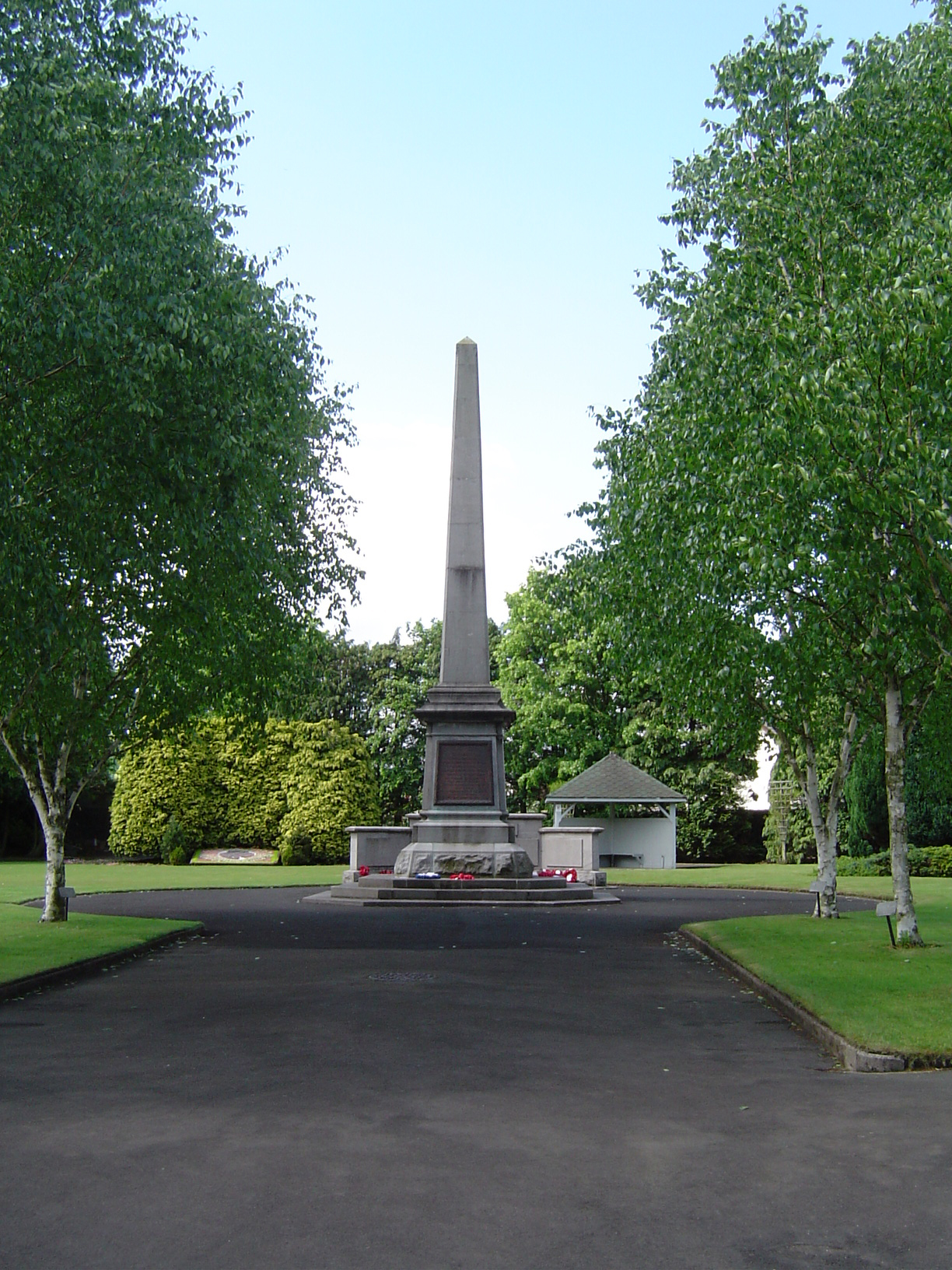 BALLYMENA Co. Antrim – War Memorials in the north of Ireland